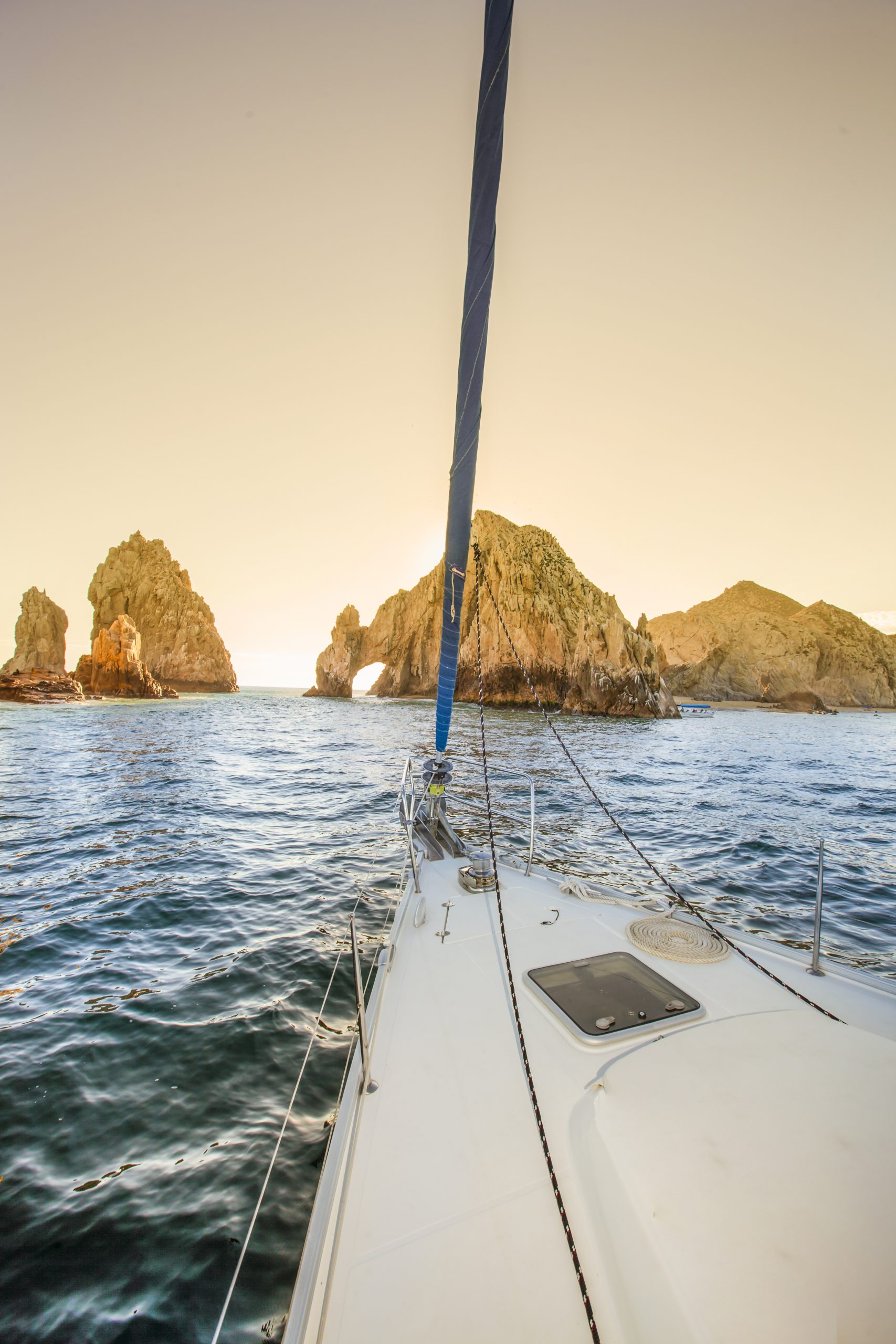 Cabo Luxury Sunset Sailing – Atraction los cabos